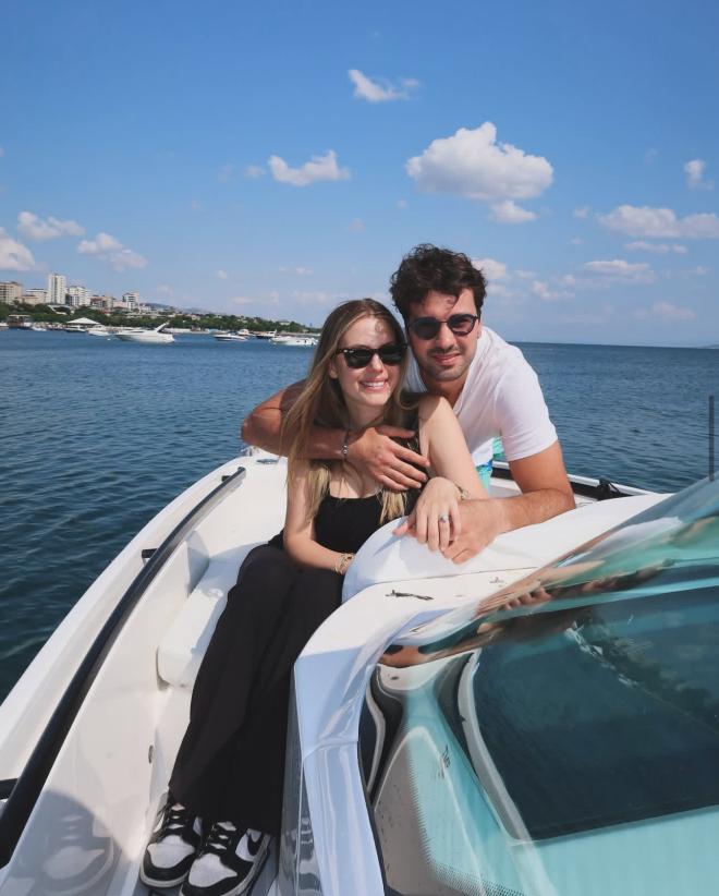 5 curiosità su Eda Ece: l'attrice interpreta Yıldız Yılmaz nella serie ...