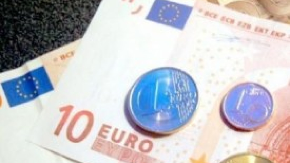 Bollo auto: calcolo dell'importo e superbollo introdotto da Monti