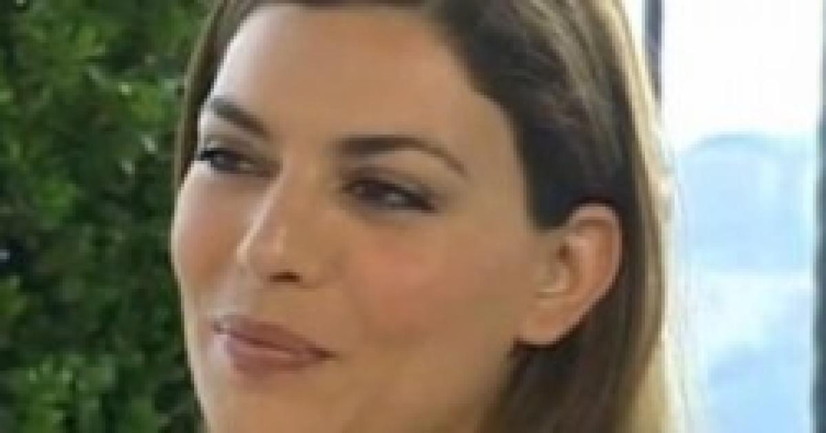 Anticipazioni Un posto al sole ottobre: il ritorno di Angela Poggi, la ...