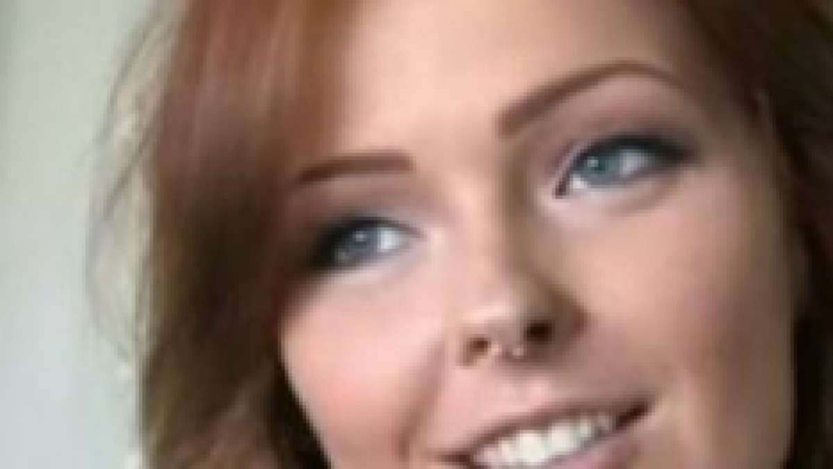 La strana malattia di Beth Goodier: dorme fino a 20 ore al giorno