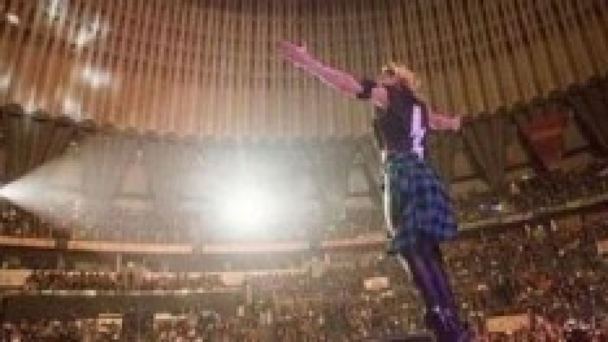 Gossip news, Emma Marrone, new look 'bollente' e Alena Seredova, foto ...