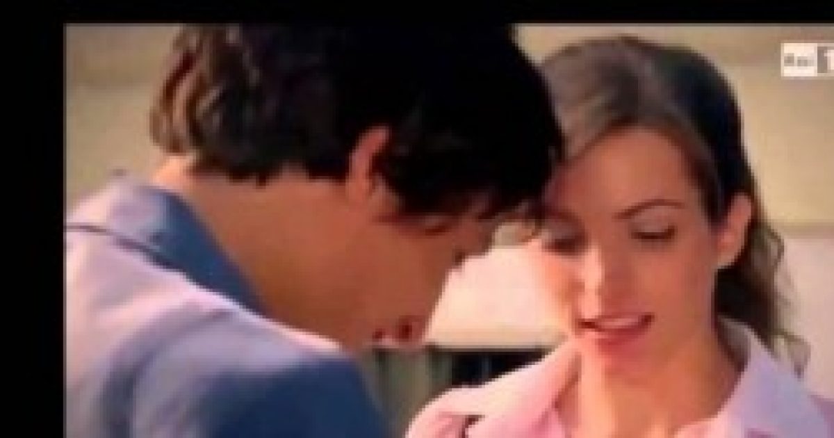 Questo nostro amore '70, 3° episodio: Anna bacia Diego, Teresa si ...