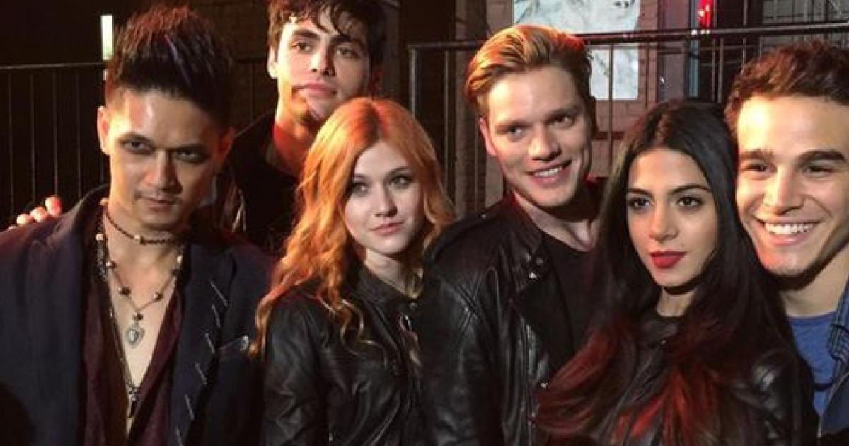Shadowhunters: Online i primi 6 minuti della serie