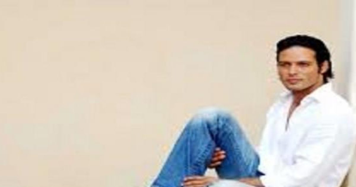 Gabriel Garko confessa: 'non sono omosessuale e sono stato con la Arcuri'