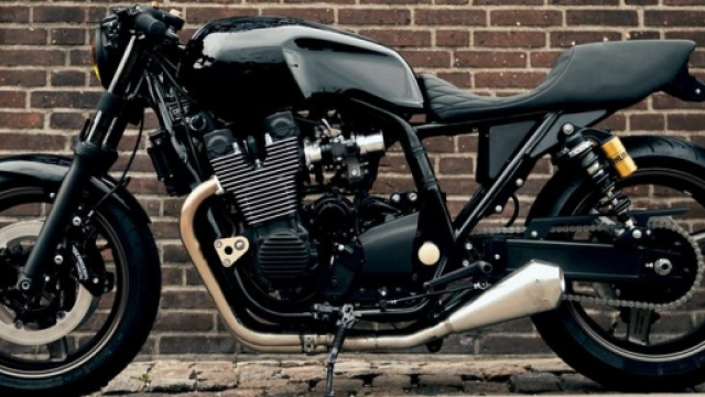 Yamaha XJR1300 SkullMonkee by Wrenchmonkees