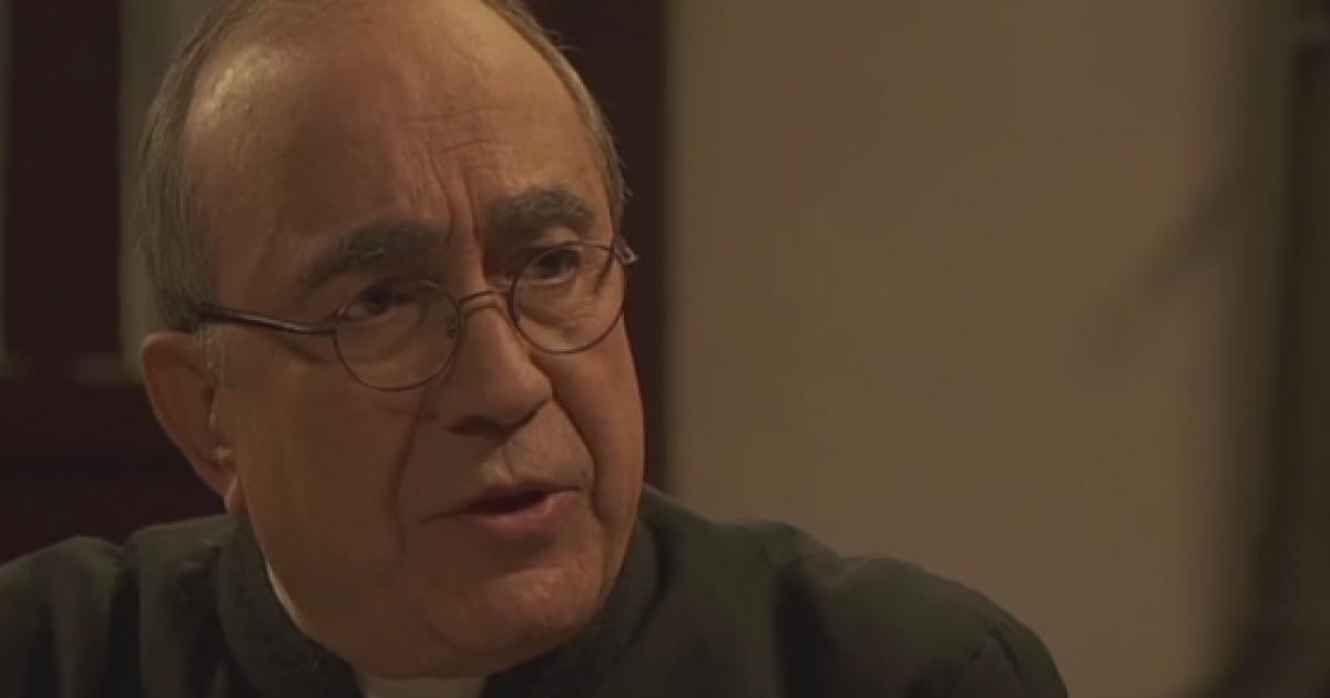 Anticipazioni spagnole Il Segreto, numero 1245: Don Anselmo muore? Ecco ...