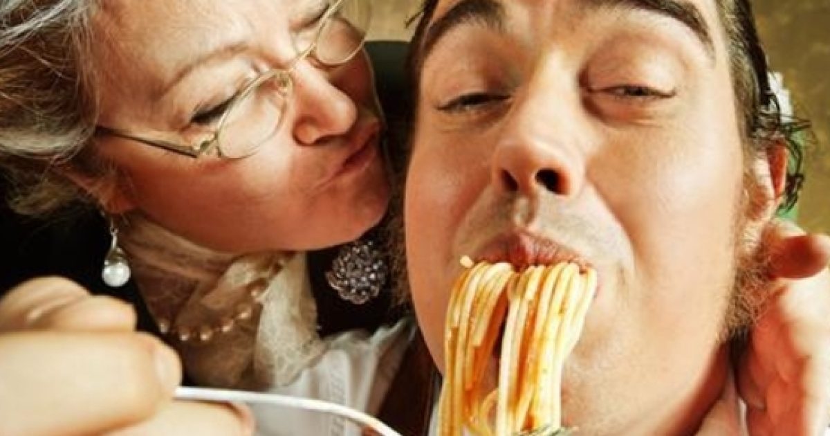 Eurostat: i giovani italiani sono i secondi più 'mammoni' d'Europa