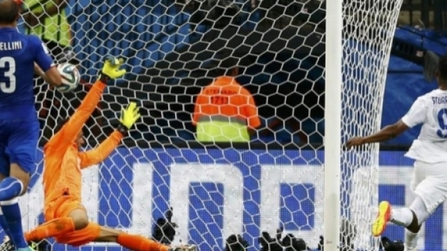 Twitter ngintip mandi kolam renang