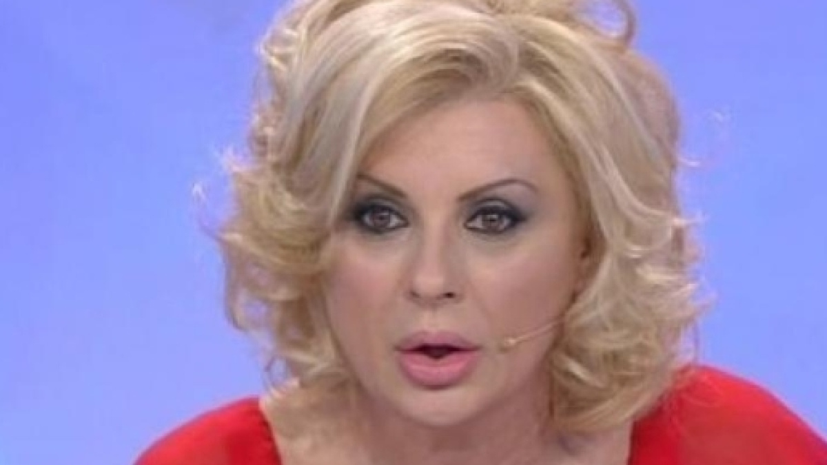 Gossip, Tina Cipollari: duro attacco da Raffaella Modugno dopo Pechino ...