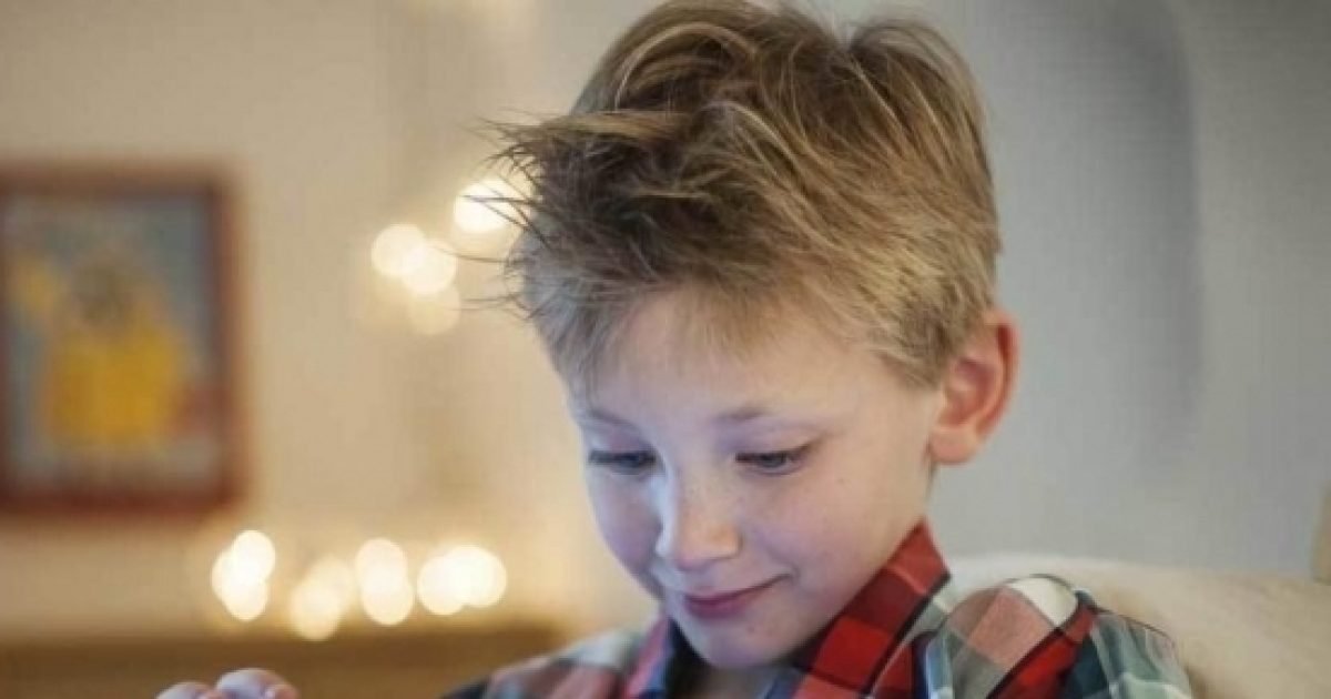 Social communication apps giving voice to nonverbal autistic children