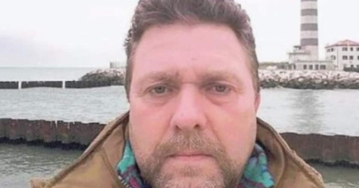 Annuncia il suicidio su Facebook: 'Non ce la faccio più', la tristezza ...