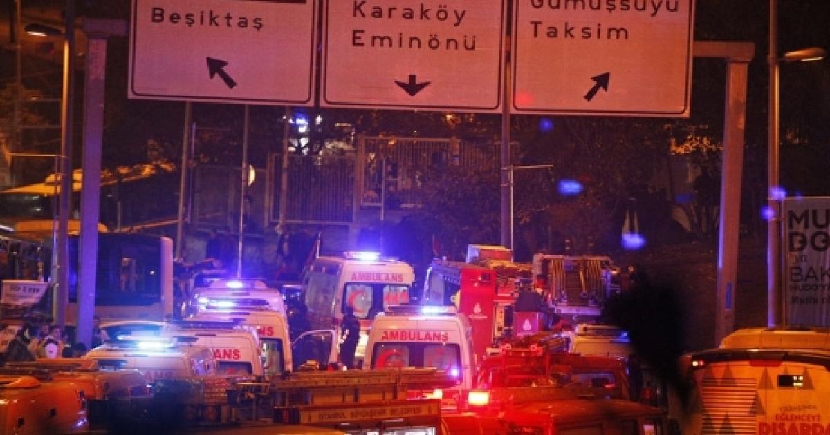 Twin explosions in Turkey kill 29, wound 166