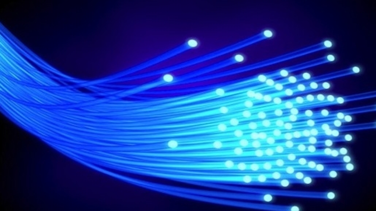 Fibra ottica: promozioni di Tim e Fastweb e differenza tra FFTC, FTTS, FTTH