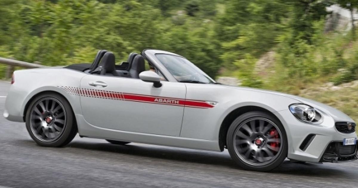 Fiat 124 Spider Abarth: partono gli ordini, prezzi da 40 mila euro Fiat 124 Spider Abarth: partono gli ordini, prezzi da 40 mila euro