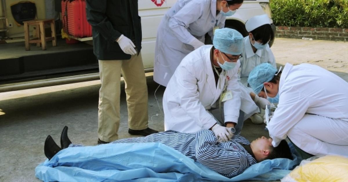 Palma Campania: omicidio-suicidio, ortopedico spara alla moglie e poi ... Palma Campania: omicidio-suicidio, ortopedico spara alla moglie e poi ...