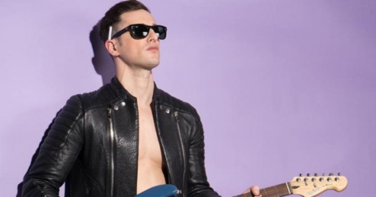 Luca Dirisio riparte da 'Come neve'