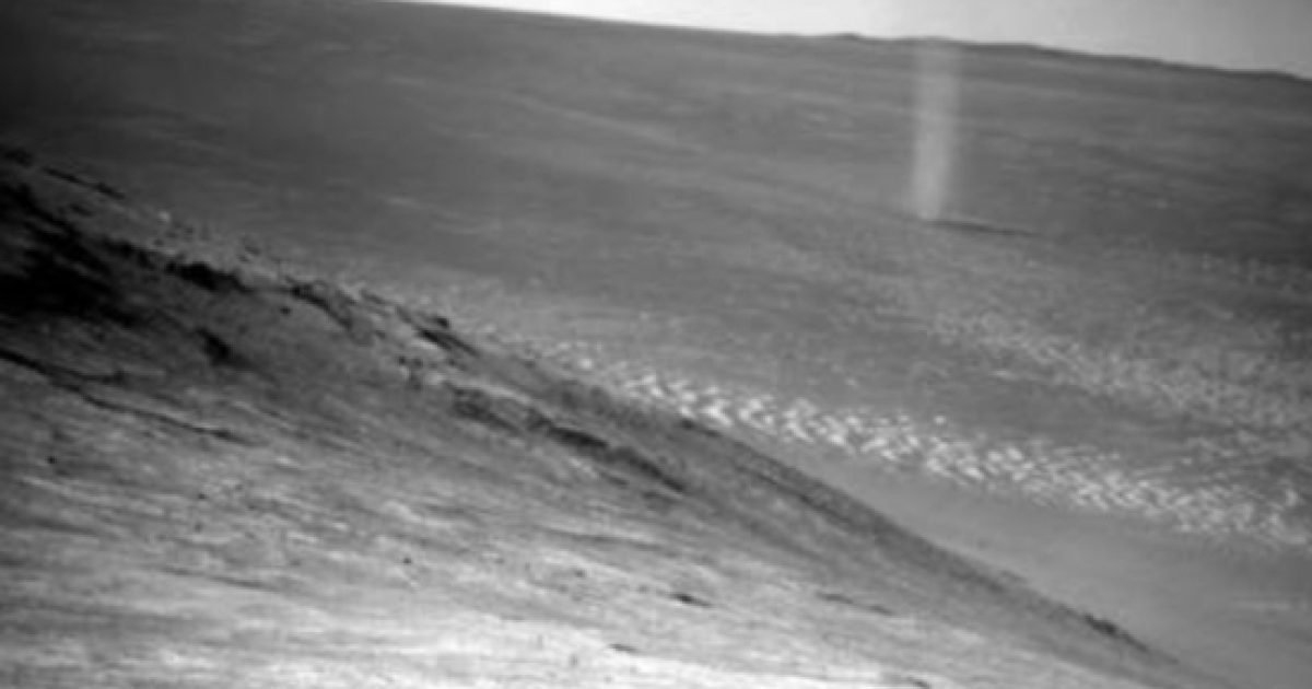 Opportunity takes image of swirling dust on Mars