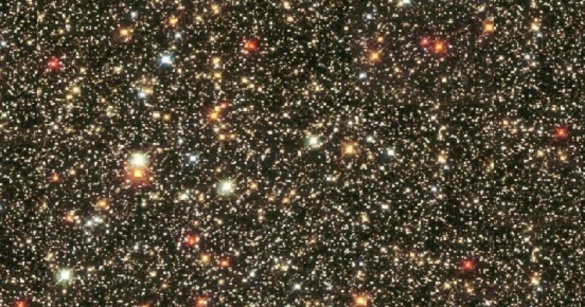 Hubble captures a swarm of stars in Sagittarius