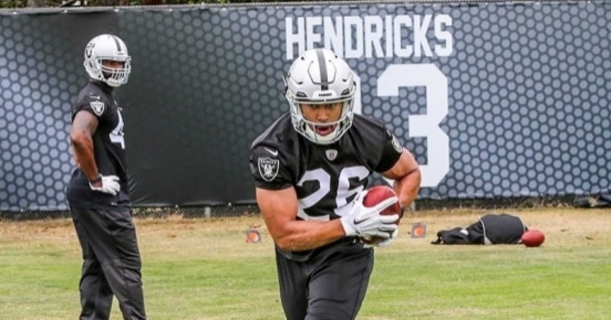 Oakland Raiders release running back Roy Helu Jr.