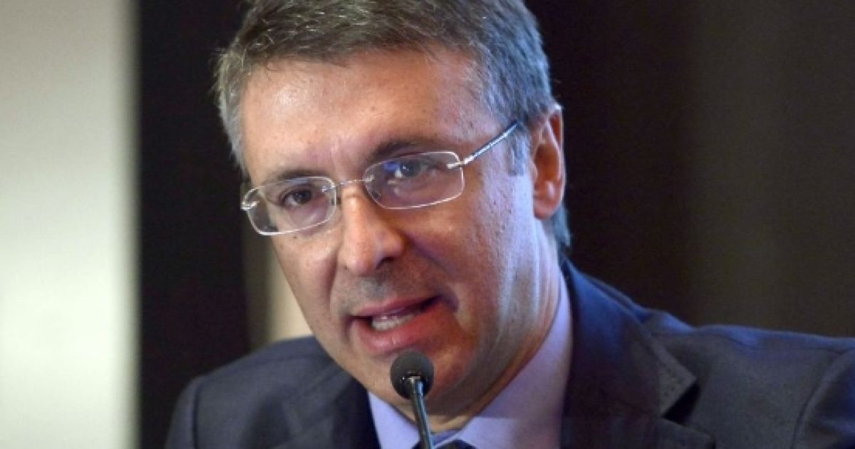 Raffaele Cantone analizza le motivazioni alla base della 'fuga dei ...