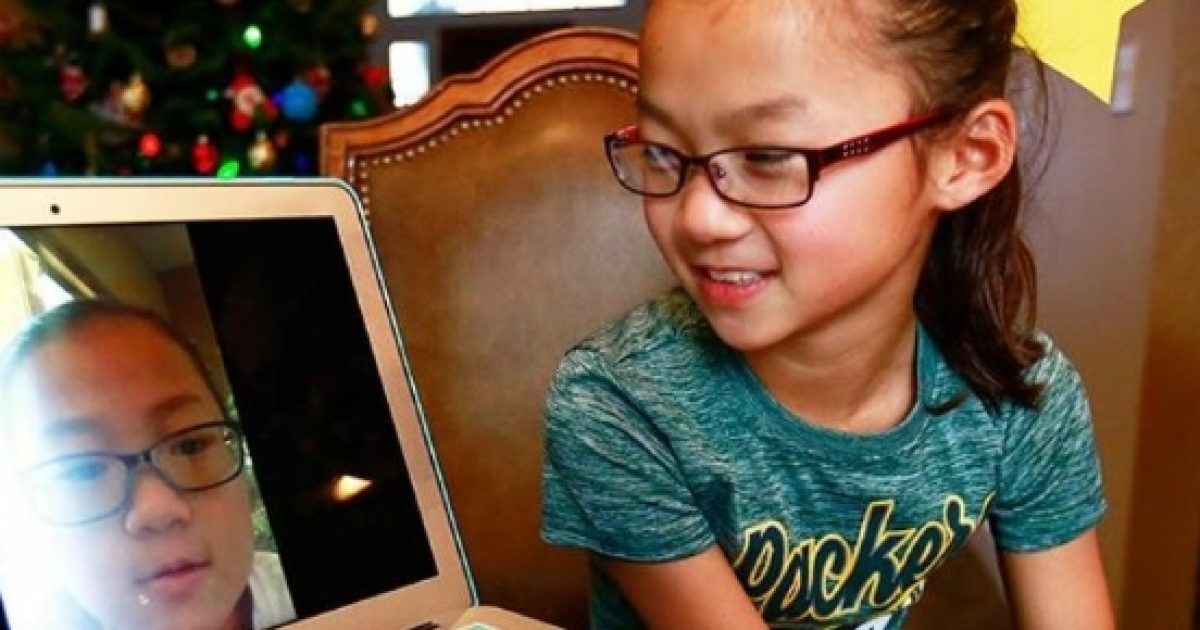 Twin sisters separated at birth reunited for first time on 'Good ...