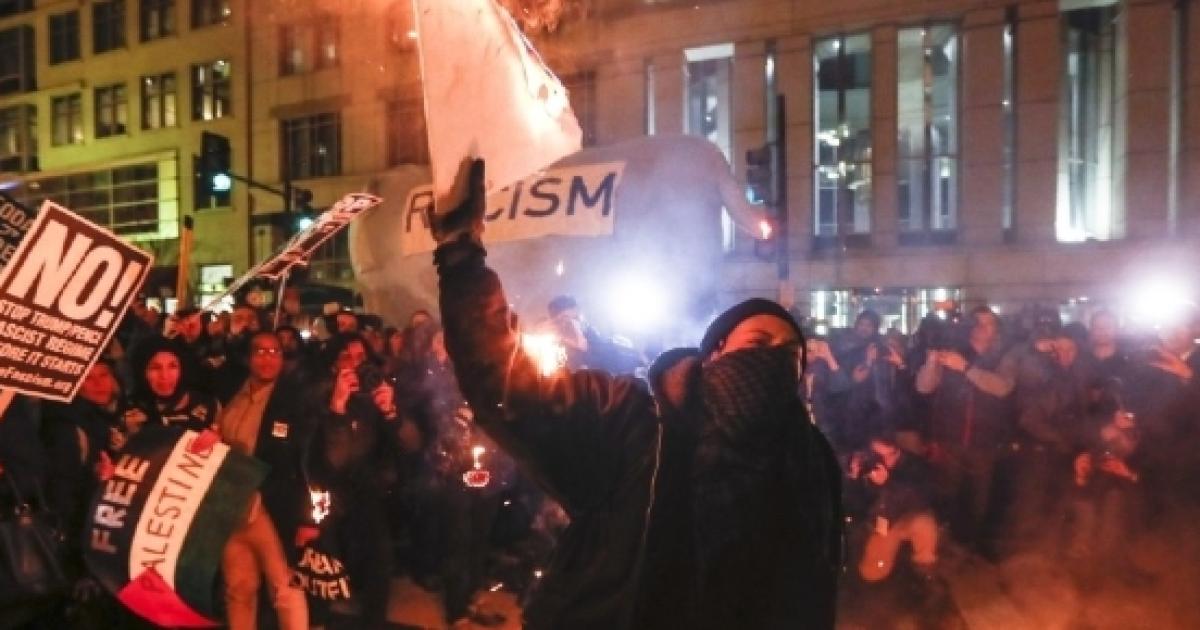 Trump inauguration greeted with riot and anger outside the DeploraBall