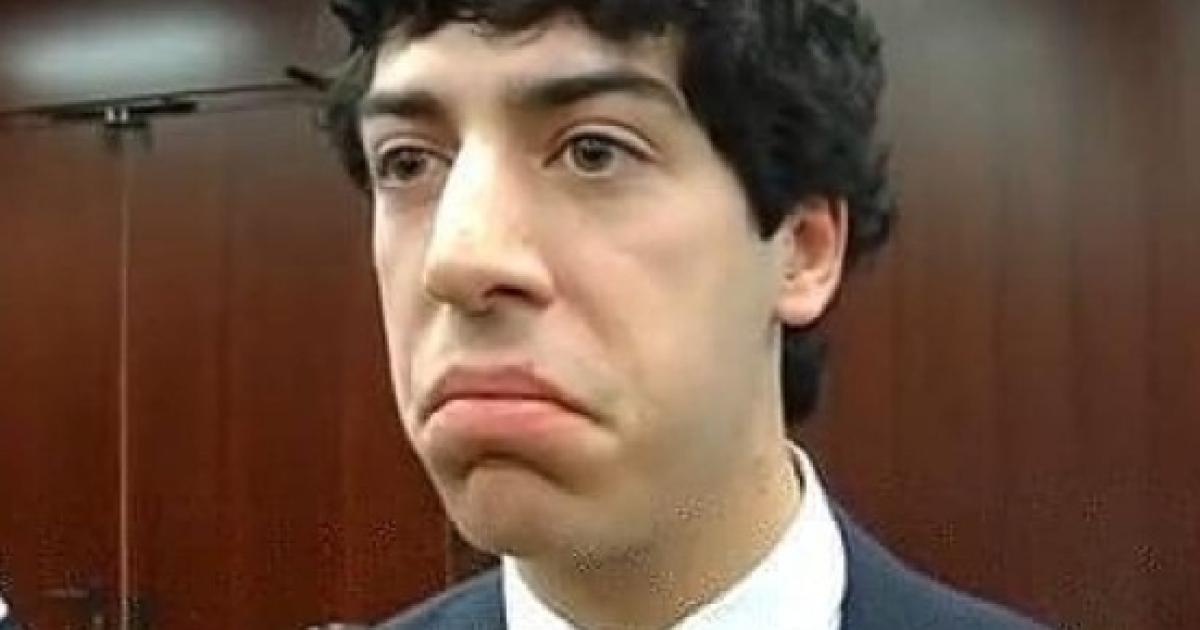 Isola dei Famosi: il figlio di Umberto Bossi 'Il Trota' prossimo naufrago?