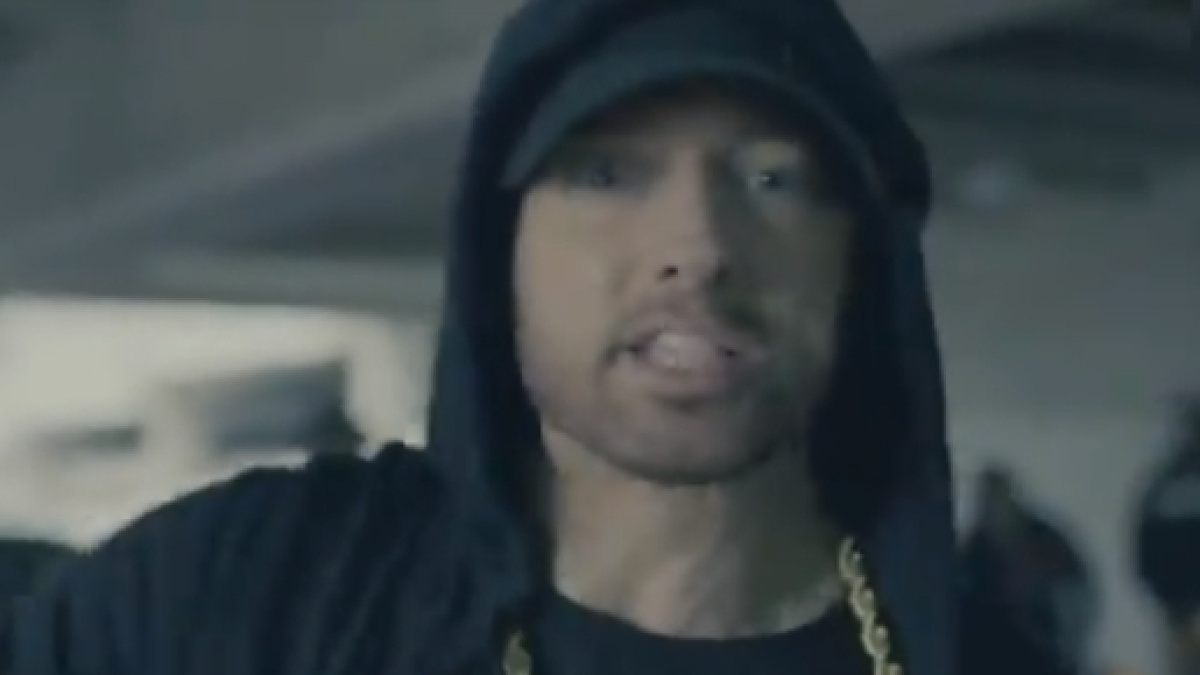 Eminem destroys Trump over NFL national anthem protests in epic ...