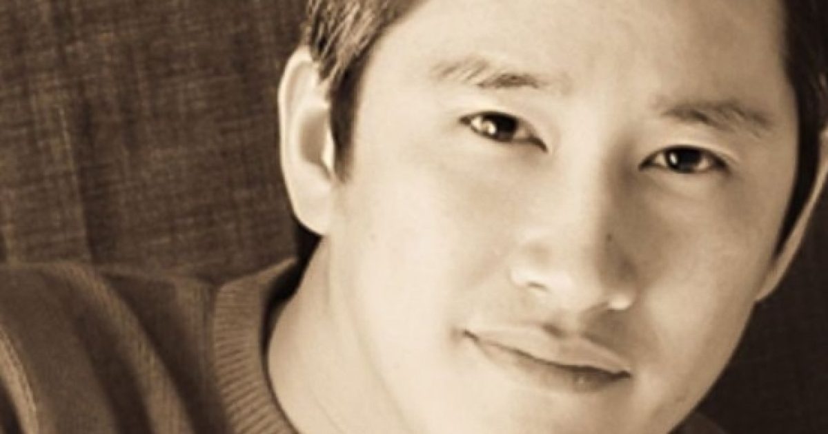 En medio del escándalo Weinstein, Moses Farrow acusa a su madre de ...