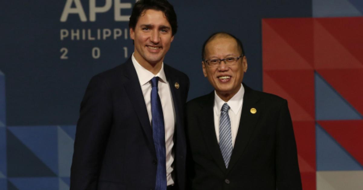 Canadian PM Trudeau grabs Philippines' favorite chicken meal