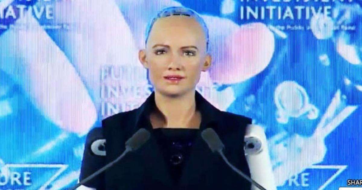 First robot in history receives citizenship