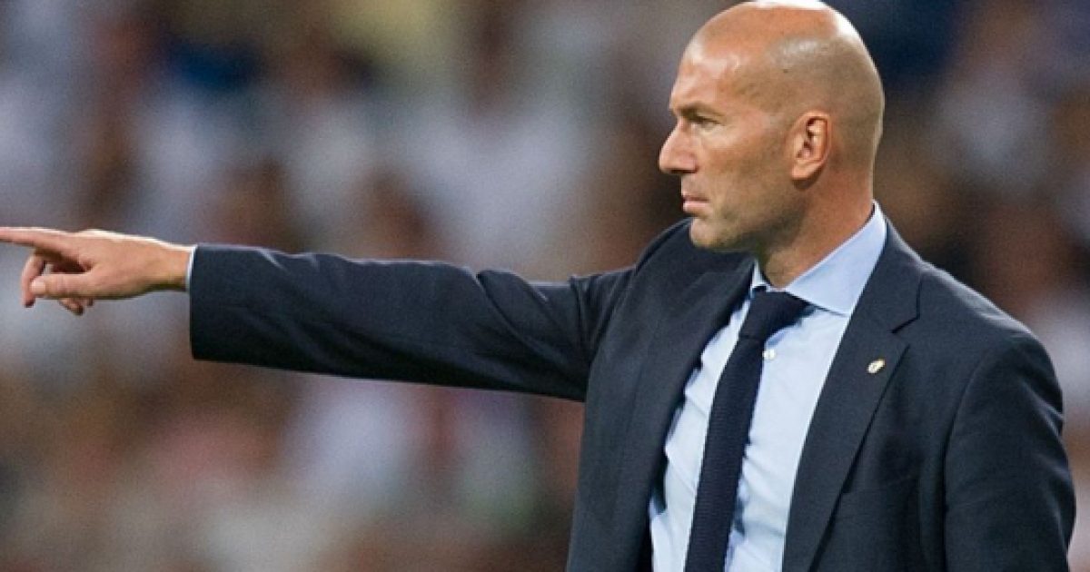 Classico : Zinédine Zidane examine la défaite du Real Madrid