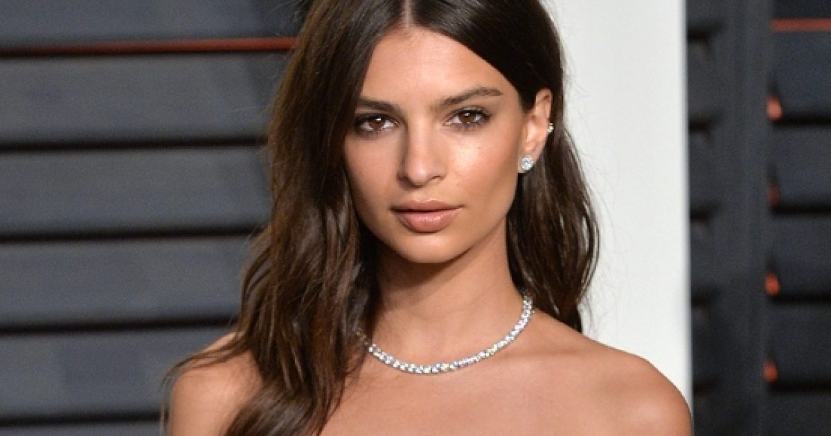 Emily Ratajkowski defends Melania Trump against sexist attacks
