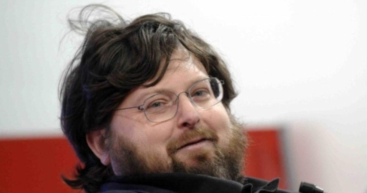 Adinolfi bannato per un mese da Facebook