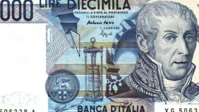 Mediobanca: 'L'uscita dell'Italia dell'Euro non è più rinviabile'