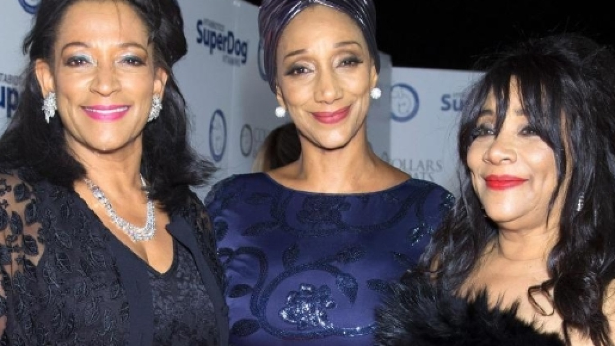 Singer Joni Sledge of family group Sister Sledge dies