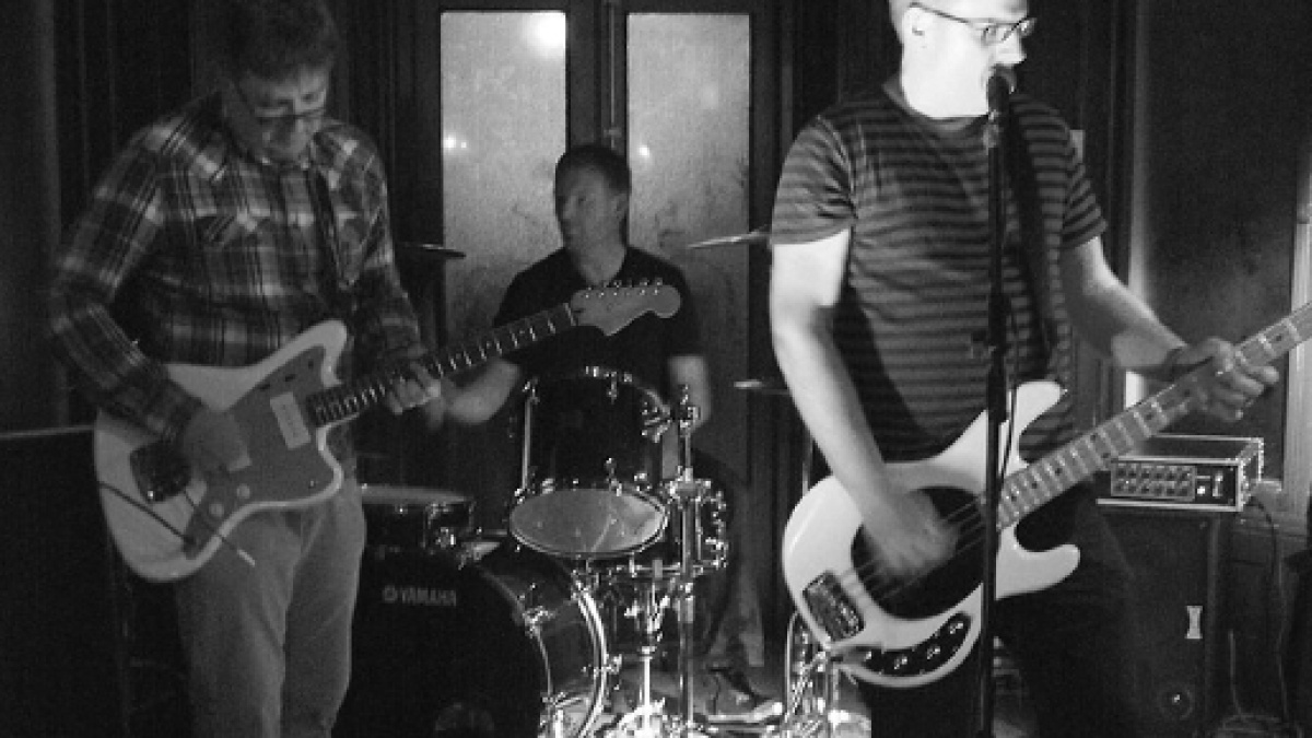 Oxford's SPINNER FALL Release New Album