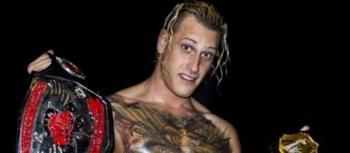 Pro wrestler arrested for child porn