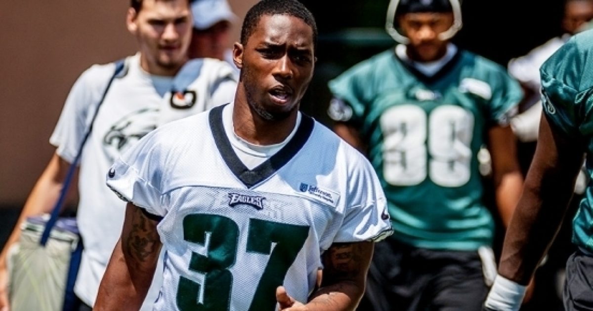 Jaylen Watkins signs with Philadelphia Eagles