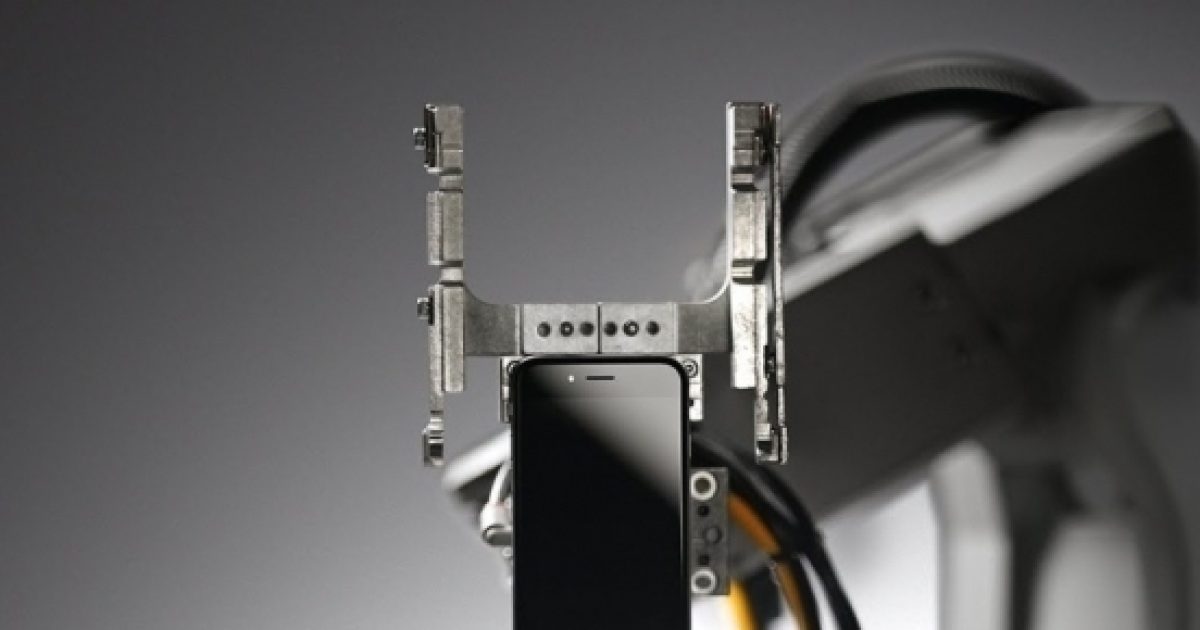 Apple plans on going green using only ‘renewable resources’