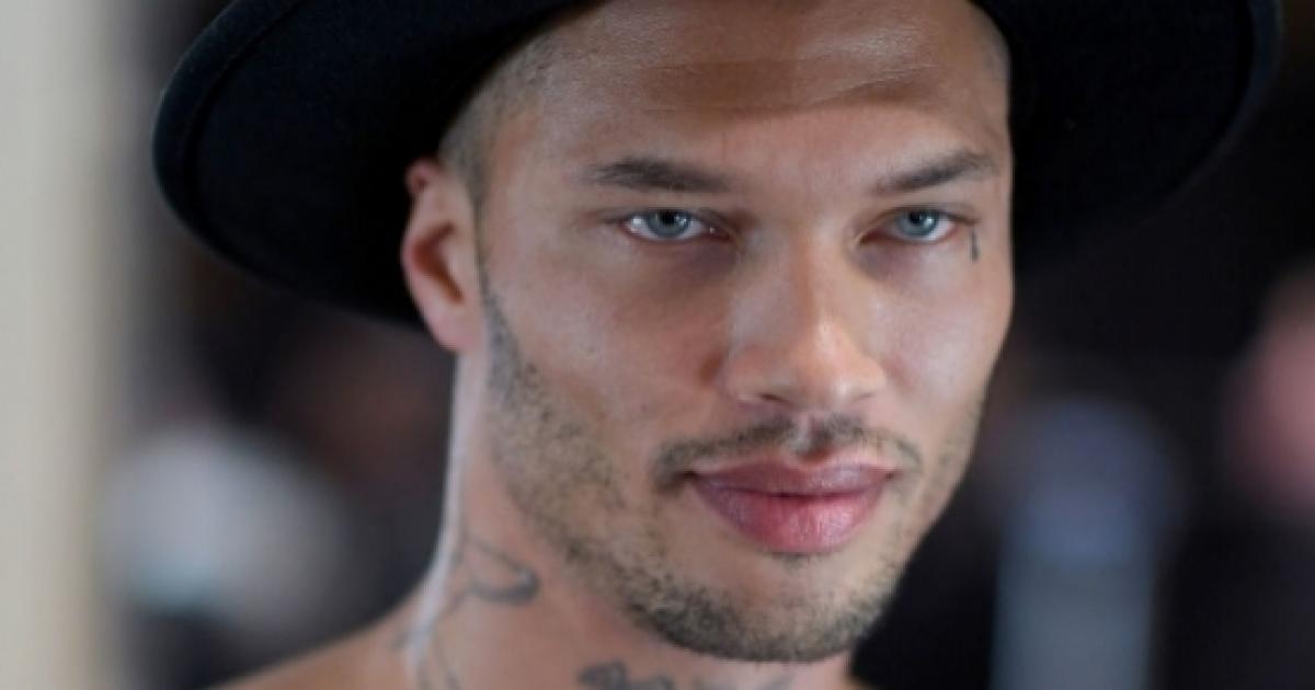 'Hot felon' Jeremy Meeks denied entry to UK for magazine launch party