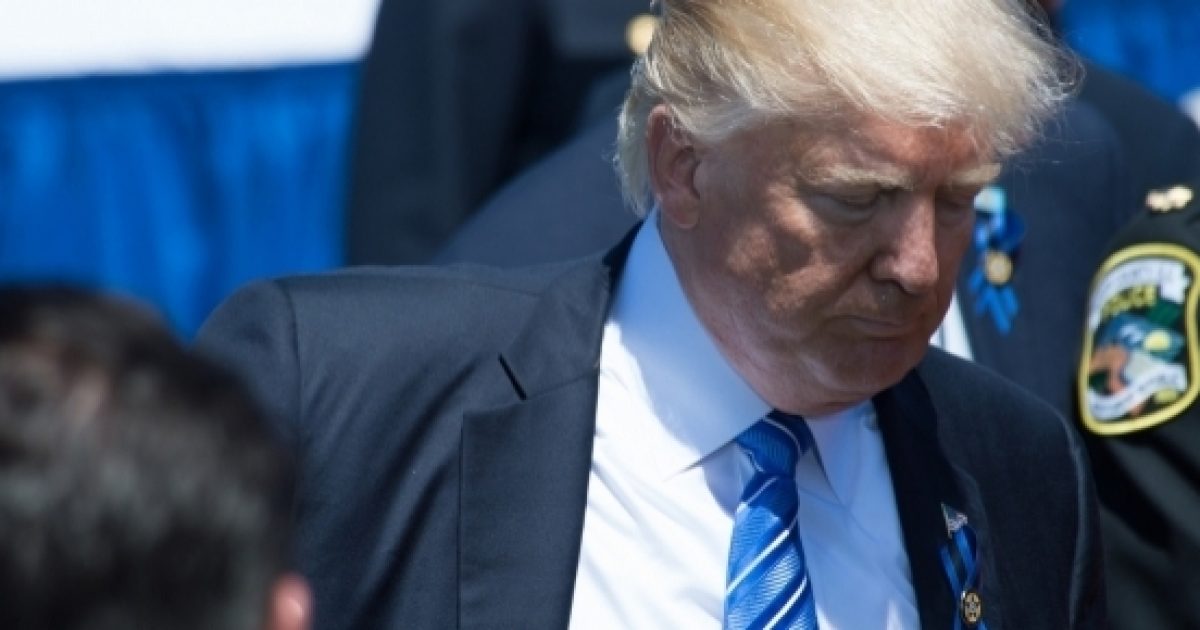 When President Trump's 'strongman' facade felt the 'pressure'