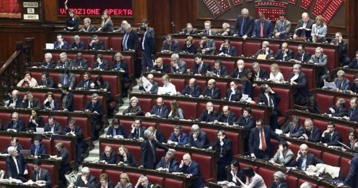 I parlamentari che guadagnano meno? Sinistra Italiana batte i Cinque Stelle