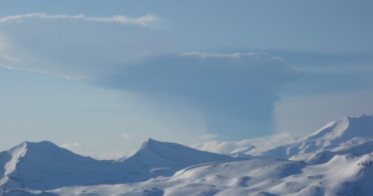 Volcano in Alaska erupts with gigantic ash cloud