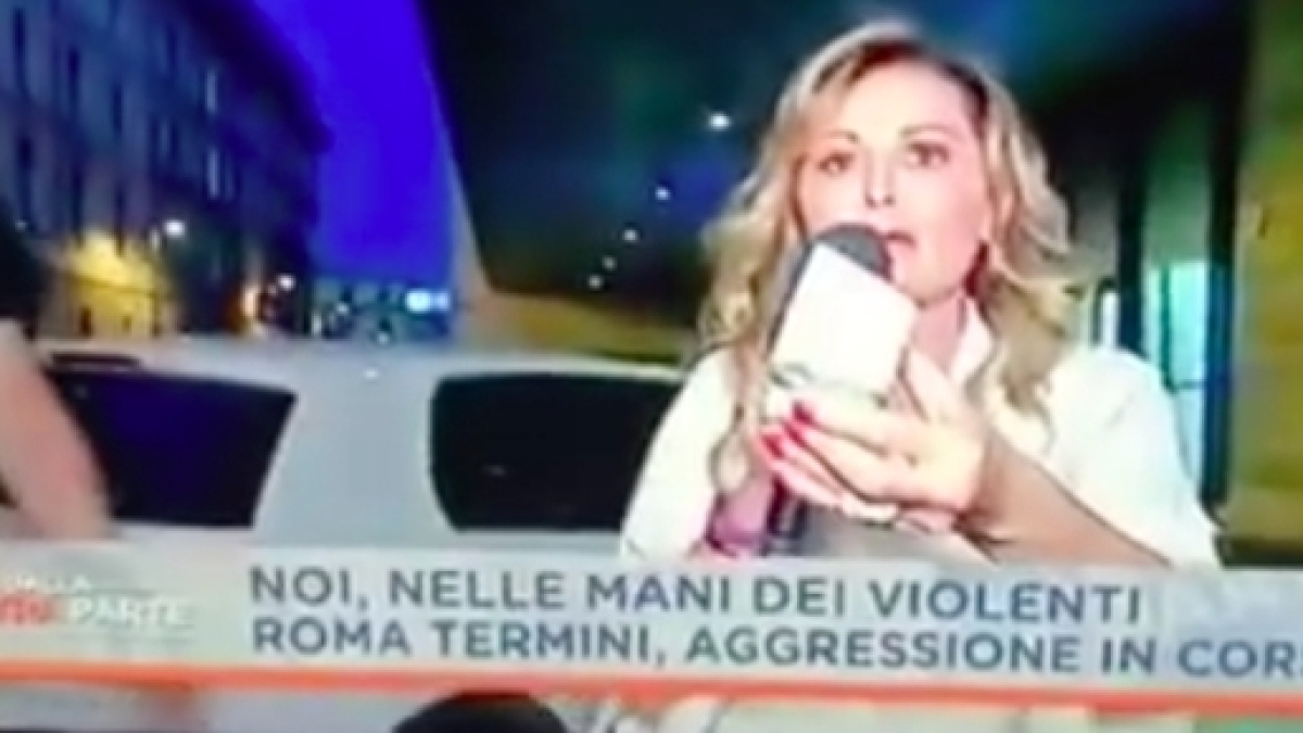 Aggredita Daniele Santanché: lancio di pietre a Roma Termini (VIDEO)