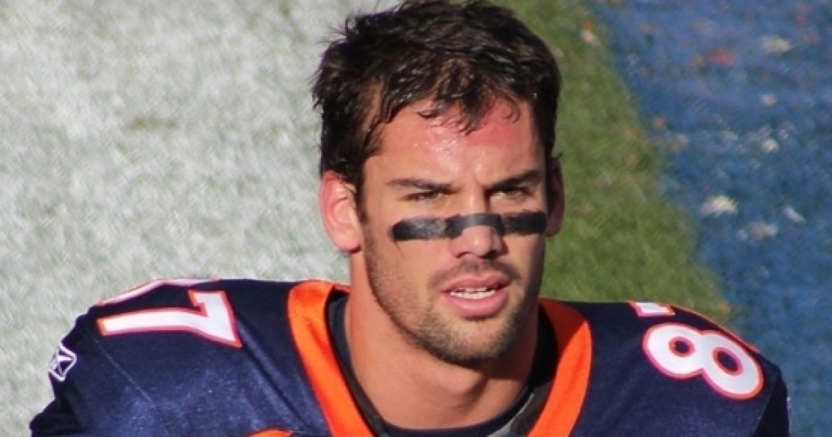 Titans sign veteran wide receiver Eric Decker to one-year contract