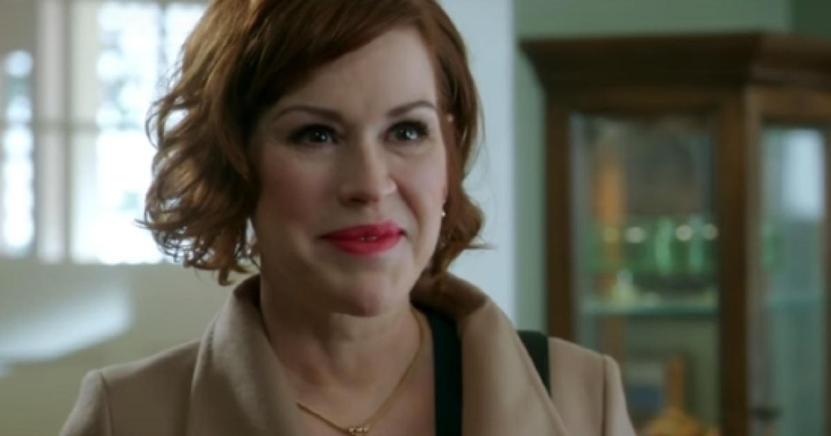 Riverdale season 2 'dream' wedding; Molly Ringwald, zombie Jason to return?