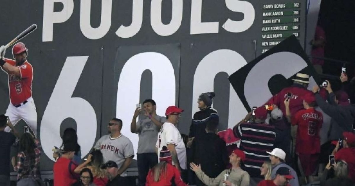 Albert Pujols hits 600th home run of career Saturday night