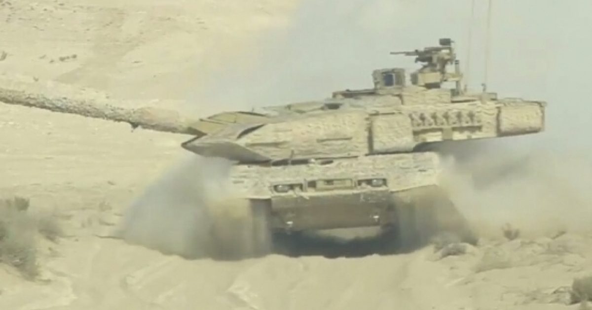 Qatar mobilizes military as major powers weigh options