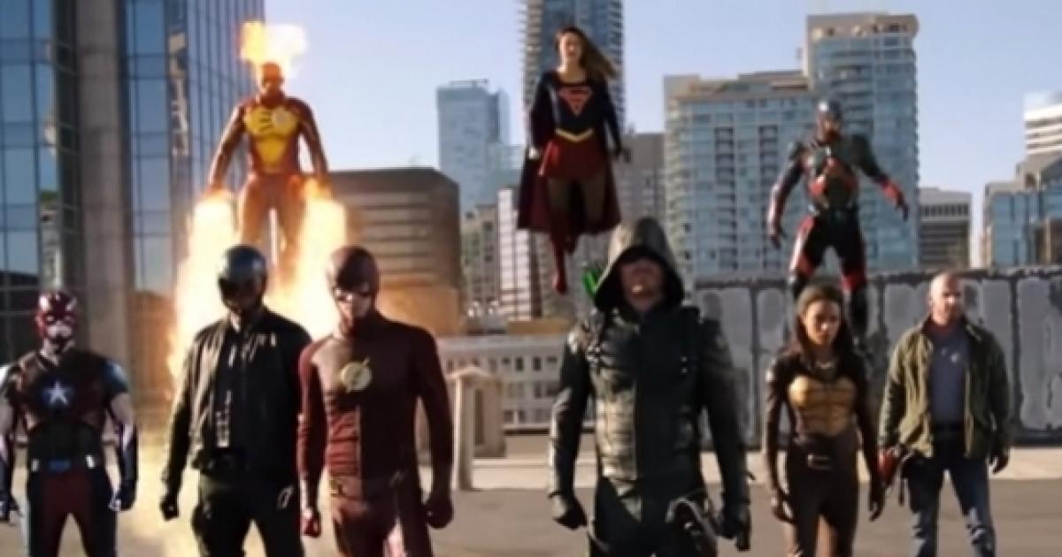 Stephen Amell talks about the Arrowverse crossover this year